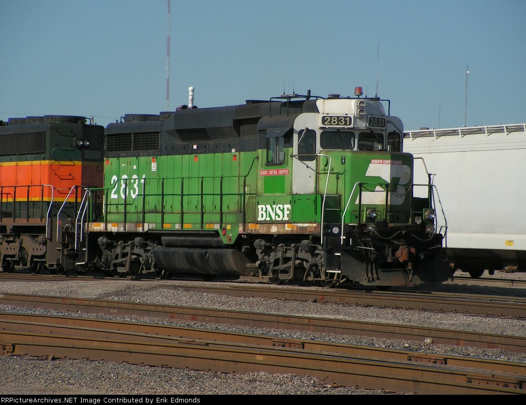 BNSF 2831
